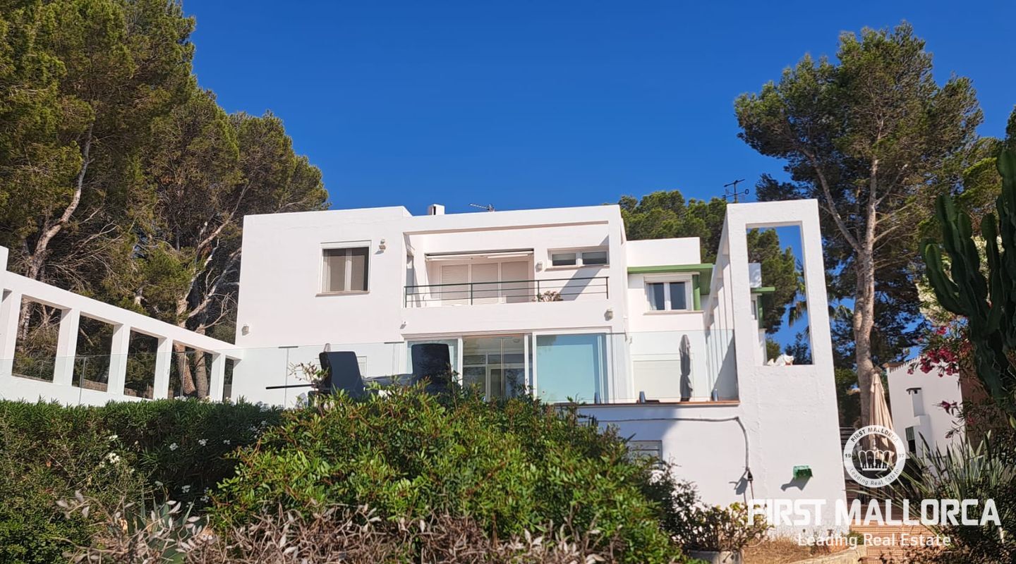 Villa direkt am Meer in Badia Blava